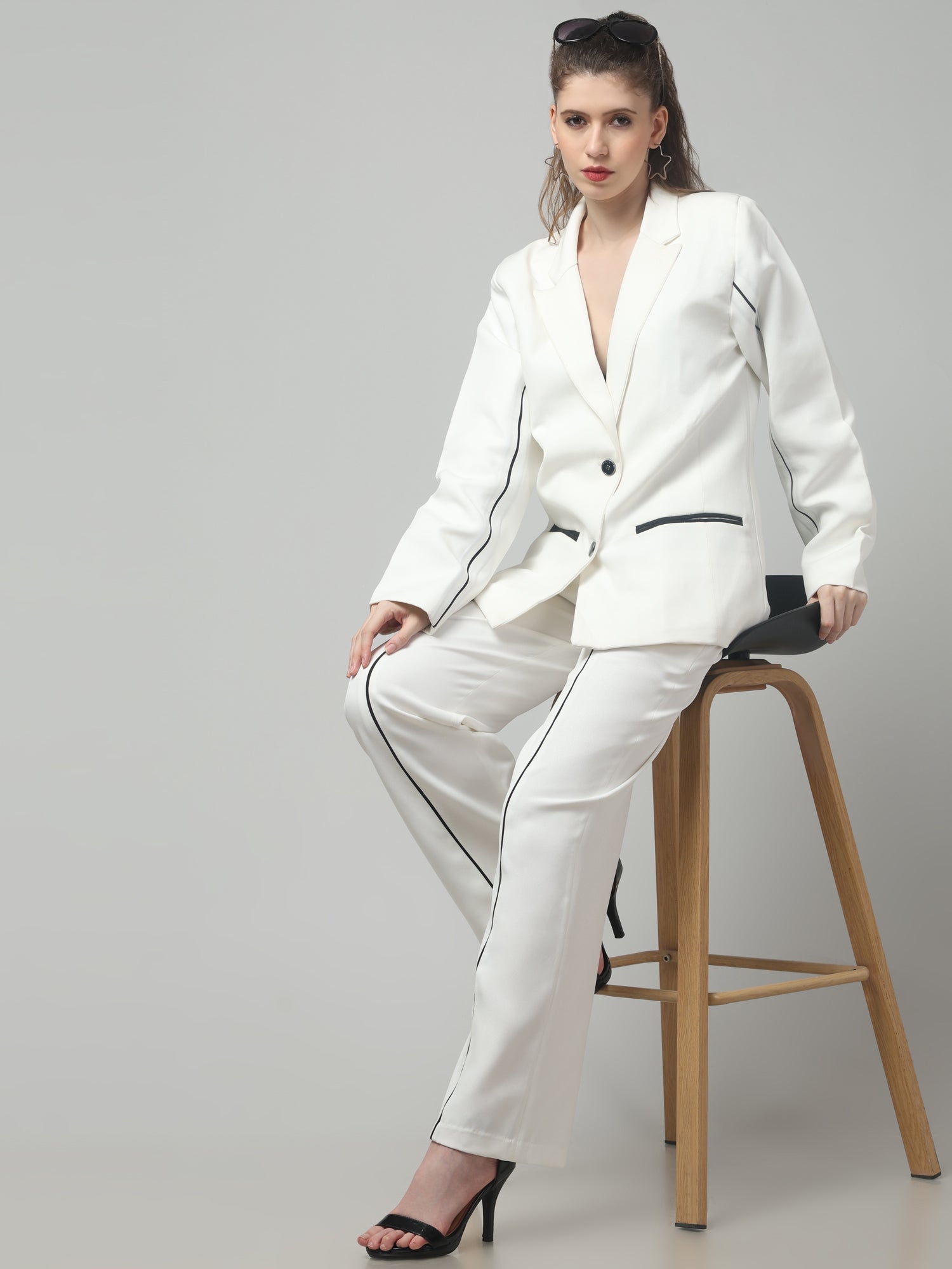 Ivory Edge Piped Blazer Set – FORMSTYLE